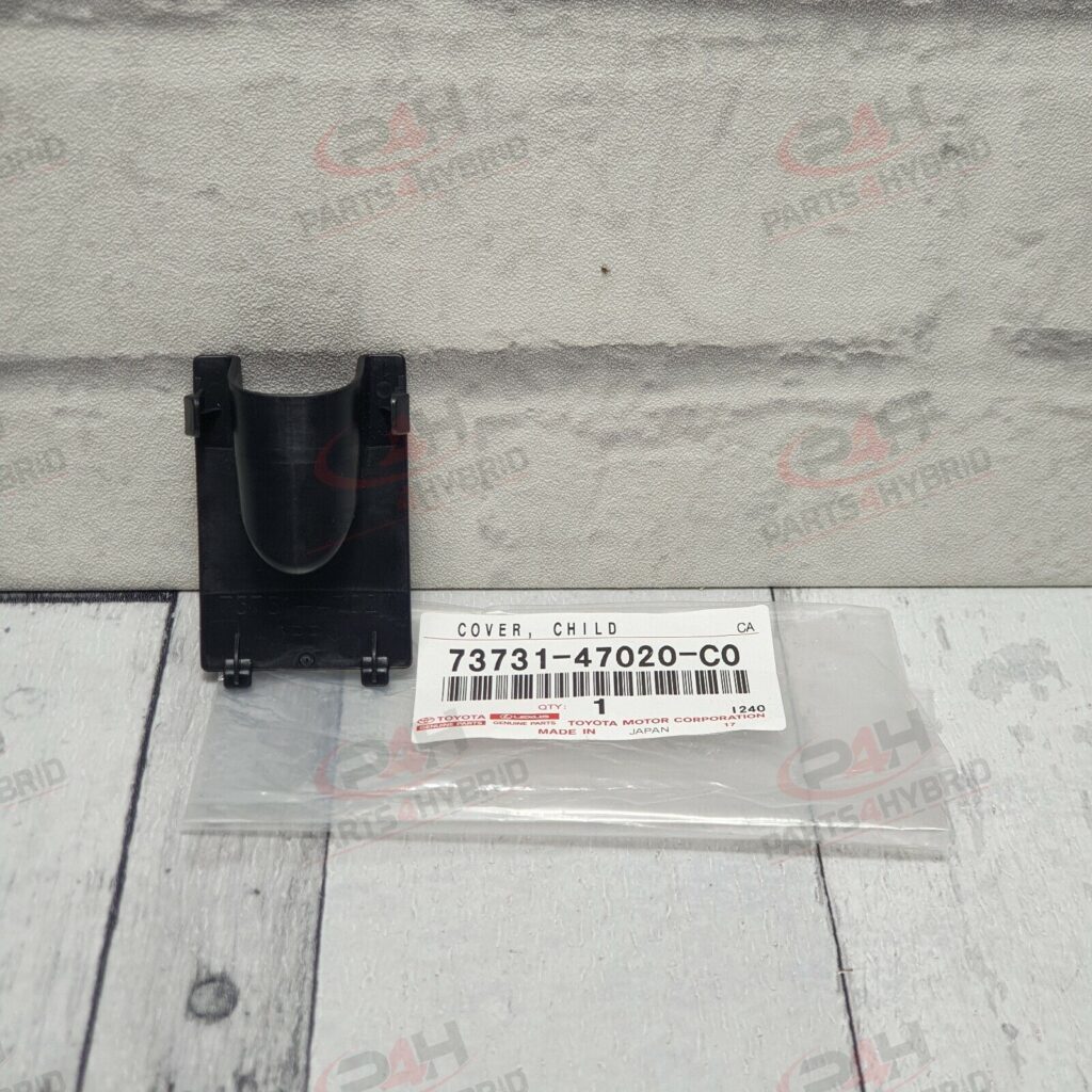 GENUINE TOYOTA PRIUS REAR CHILD SEAT RESTRAINT COVER ISO FIX FLAP ...